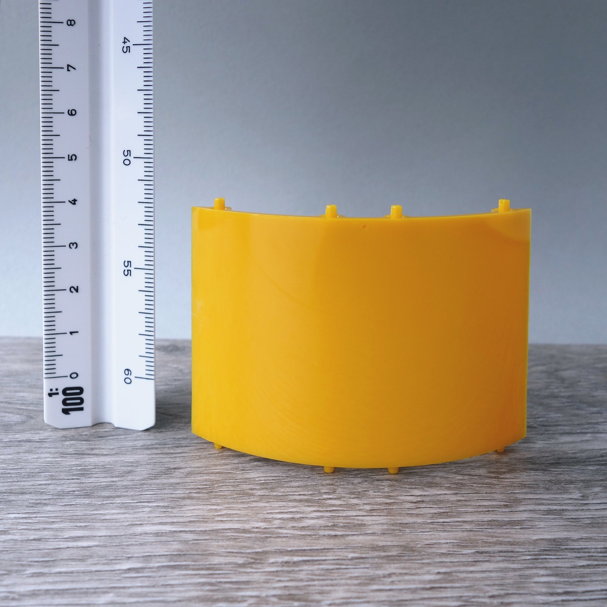 Curved Melon Yellow Wall Panel 2.11 – Arckit
