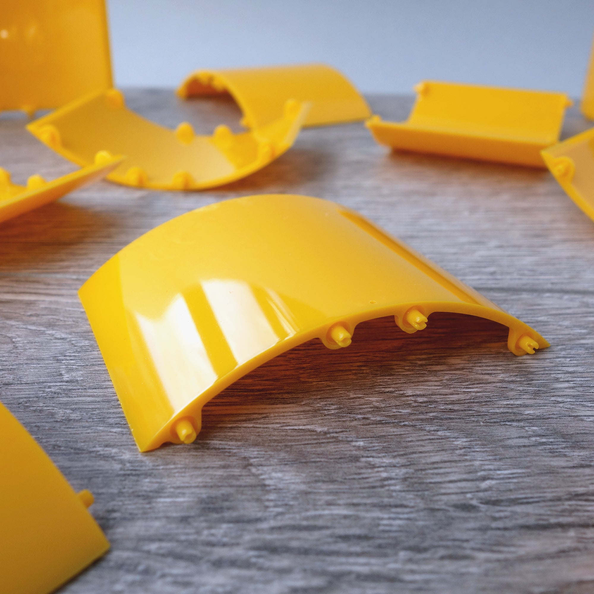 Curved Melon Yellow Wall Panel 2.11 – Arckit